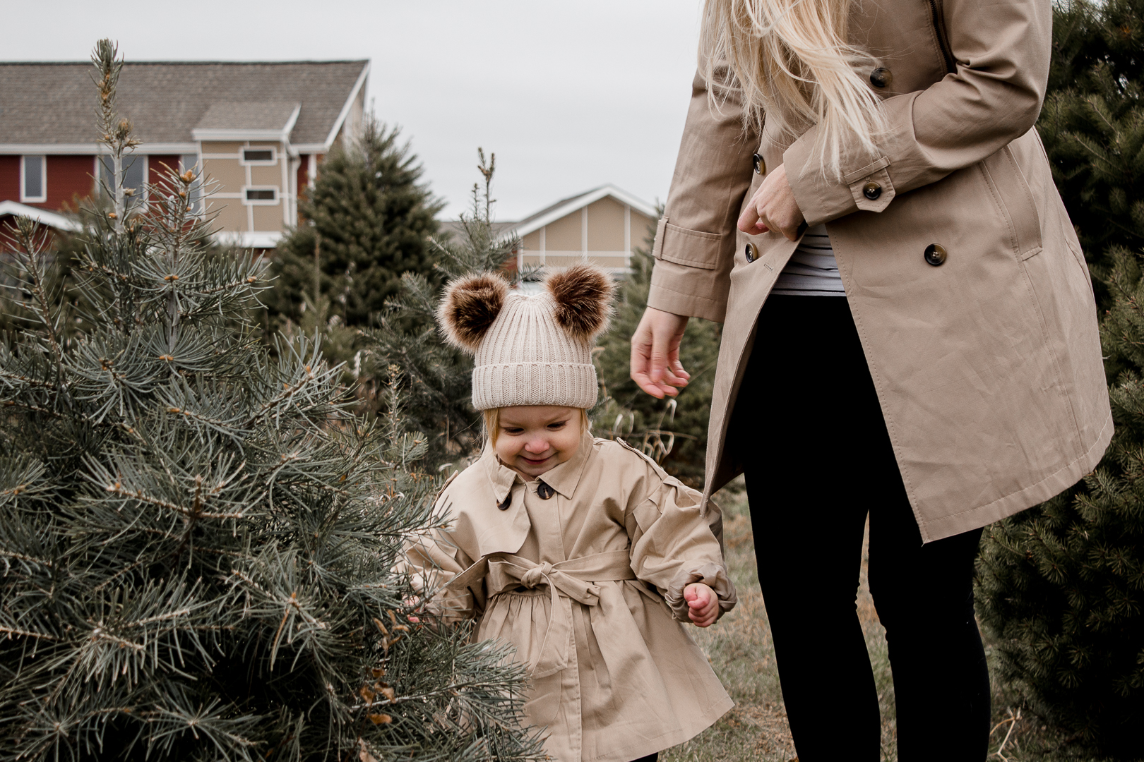 Omaha Christmas Tree Farm | Everley & Me | Omaha Style Blog